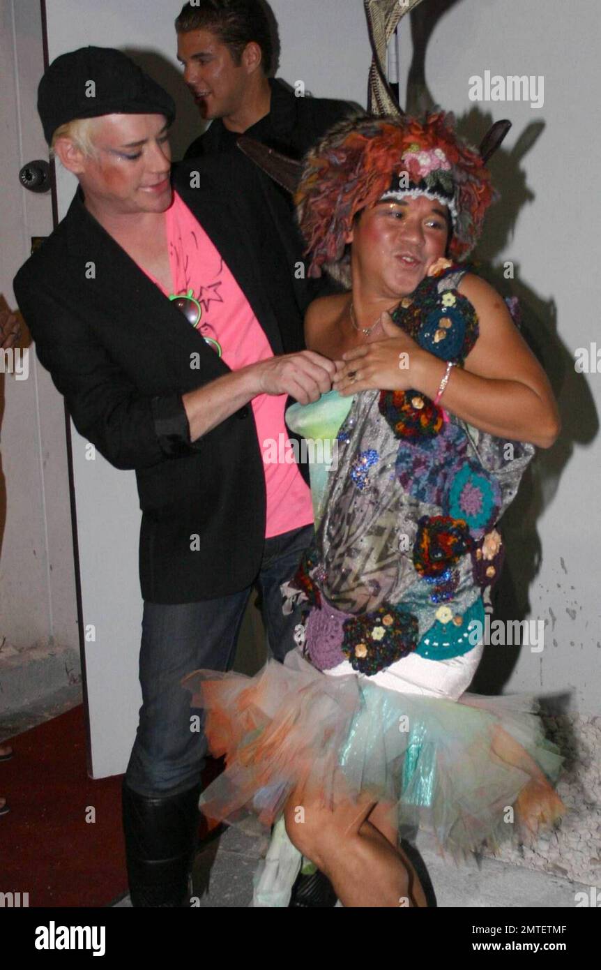 EXCLUSIVE!! - Richie Rich checks out the goods on an interesting ...