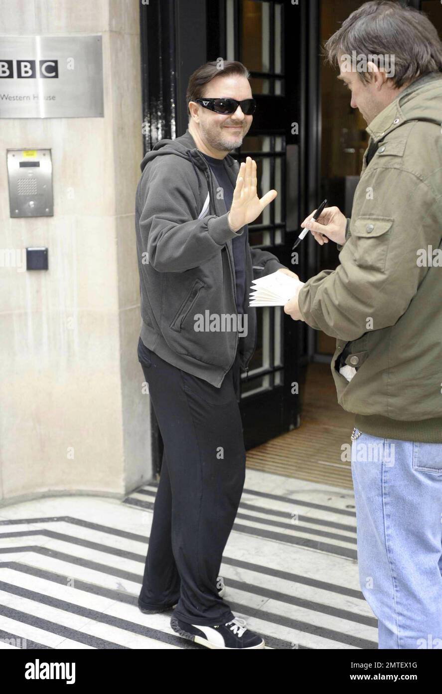 The fit looking Ricky Gervais is all smiles as he arrives at BBC Radio ...