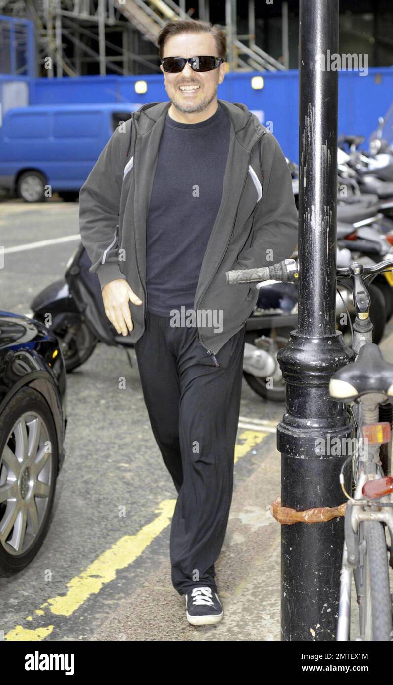 The fit looking Ricky Gervais is all smiles as he arrives at BBC Radio ...