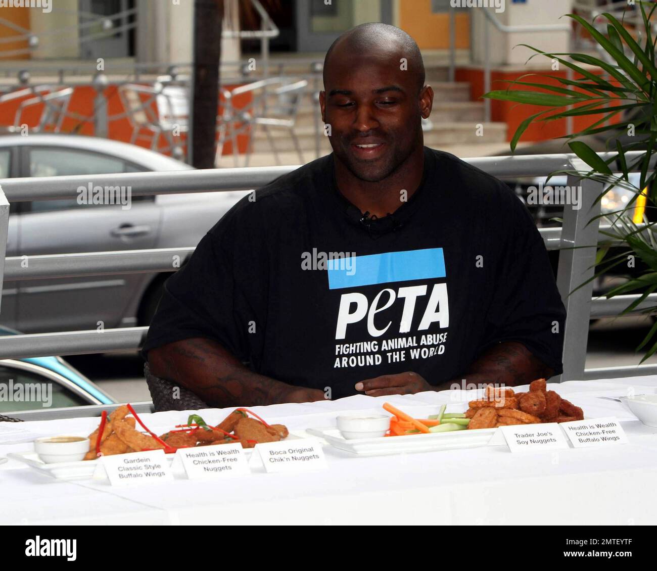 EXCLUSIVE!! Miami Dolphins running back and vegetarian Ricky Williams ...