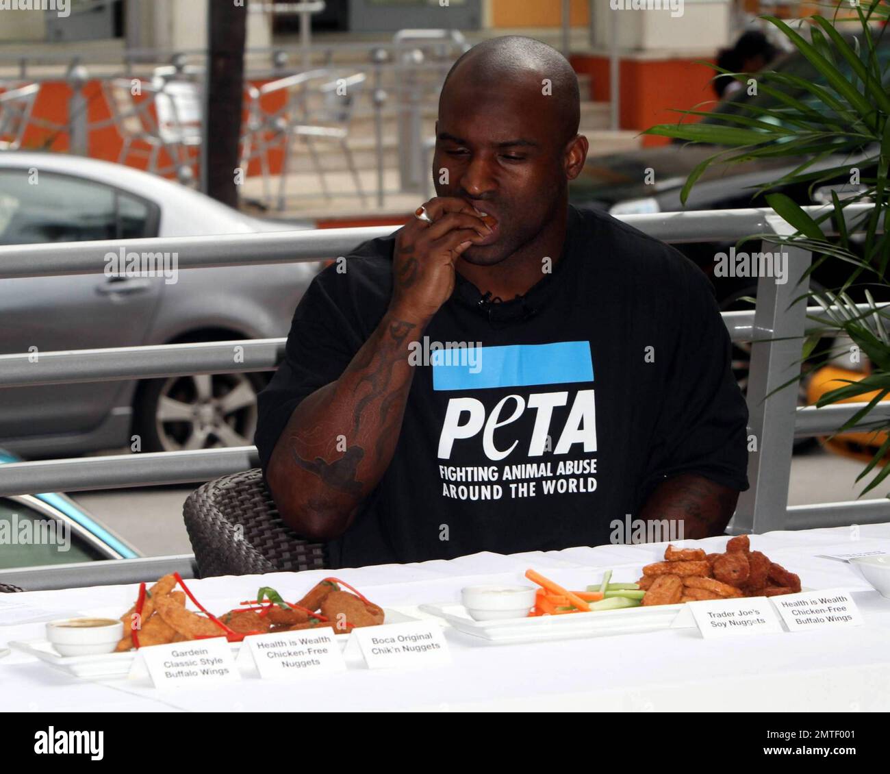 EXCLUSIVE!! Miami Dolphins running back and vegetarian Ricky Williams ...