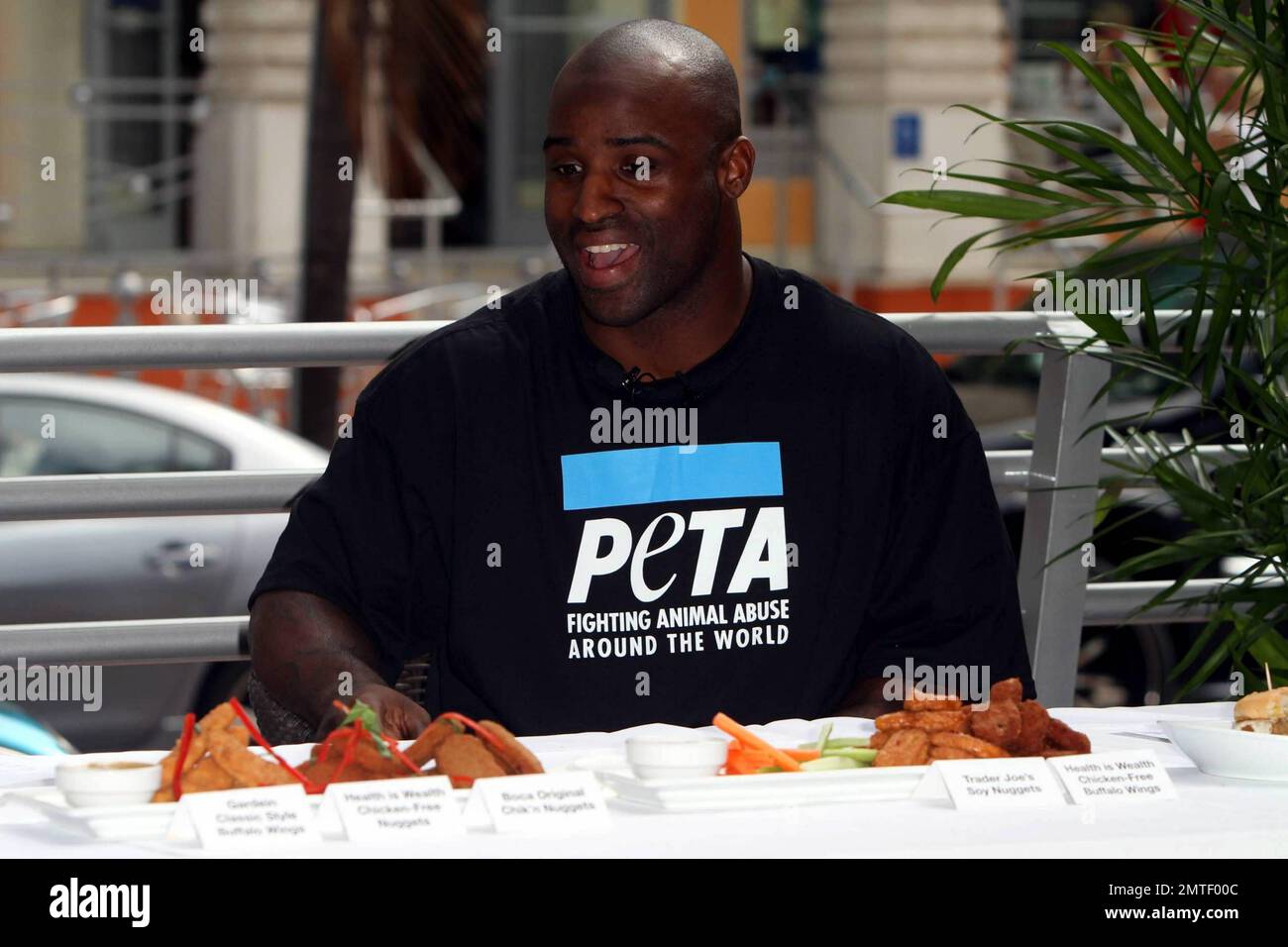 EXCLUSIVE!! Miami Dolphins running back and vegetarian Ricky Williams ...