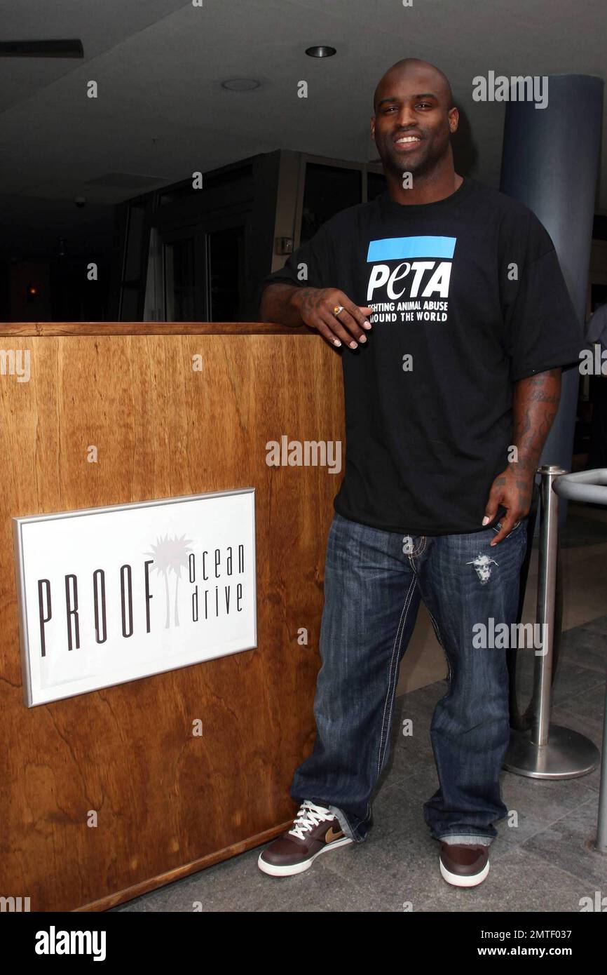 EXCLUSIVE!! Miami Dolphins running back and vegetarian Ricky Williams ...