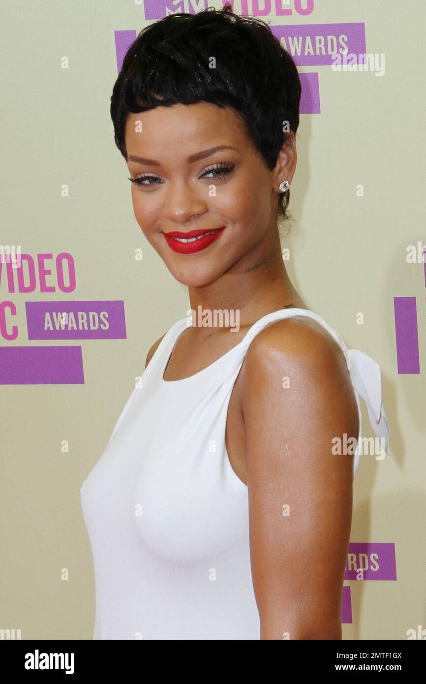 Rihanna mtv video music awards hi-res stock photography and images - Alamy