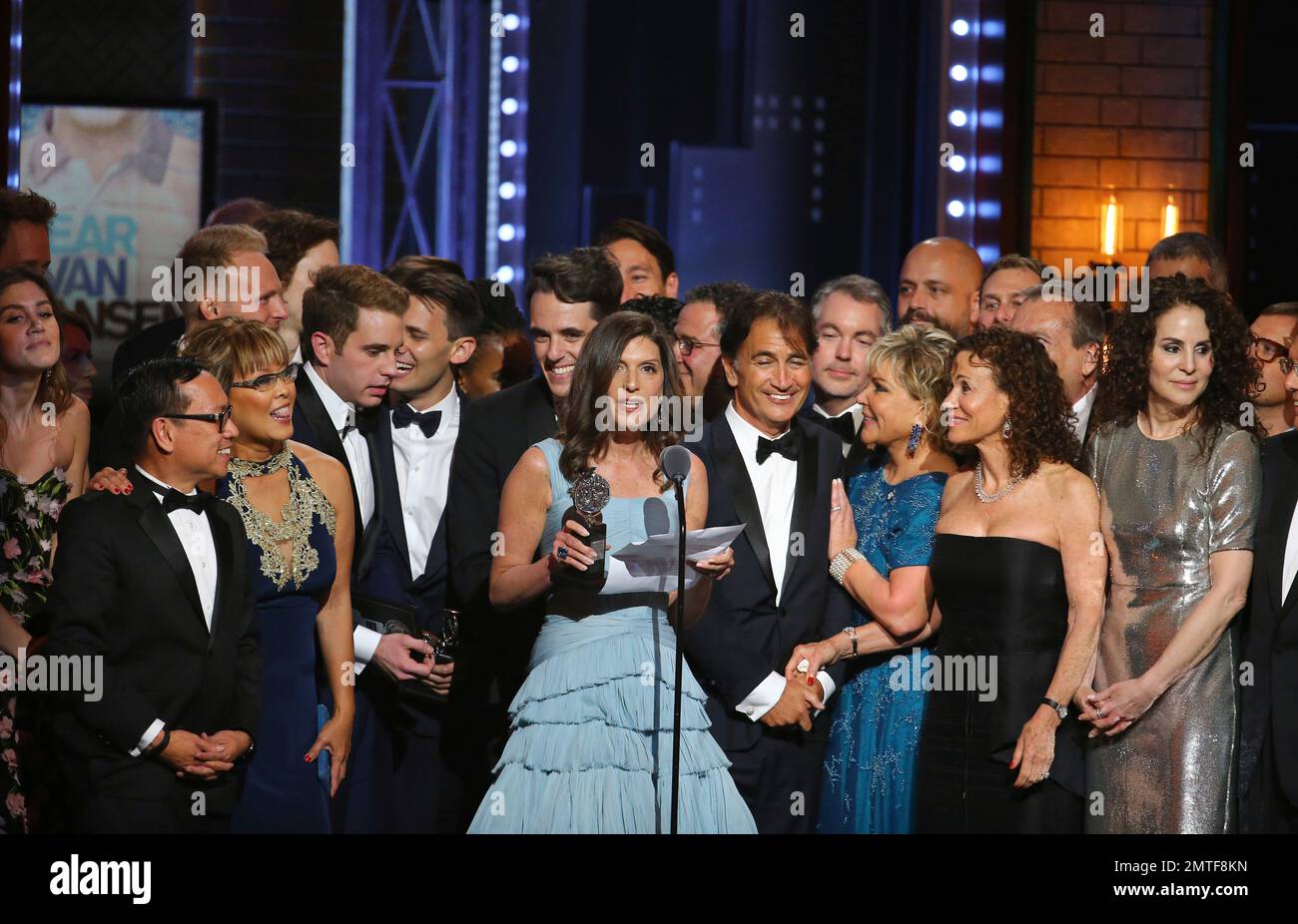 Stacey Mindich, center, and the cast and crew of "Dear Evan Hansen ...
