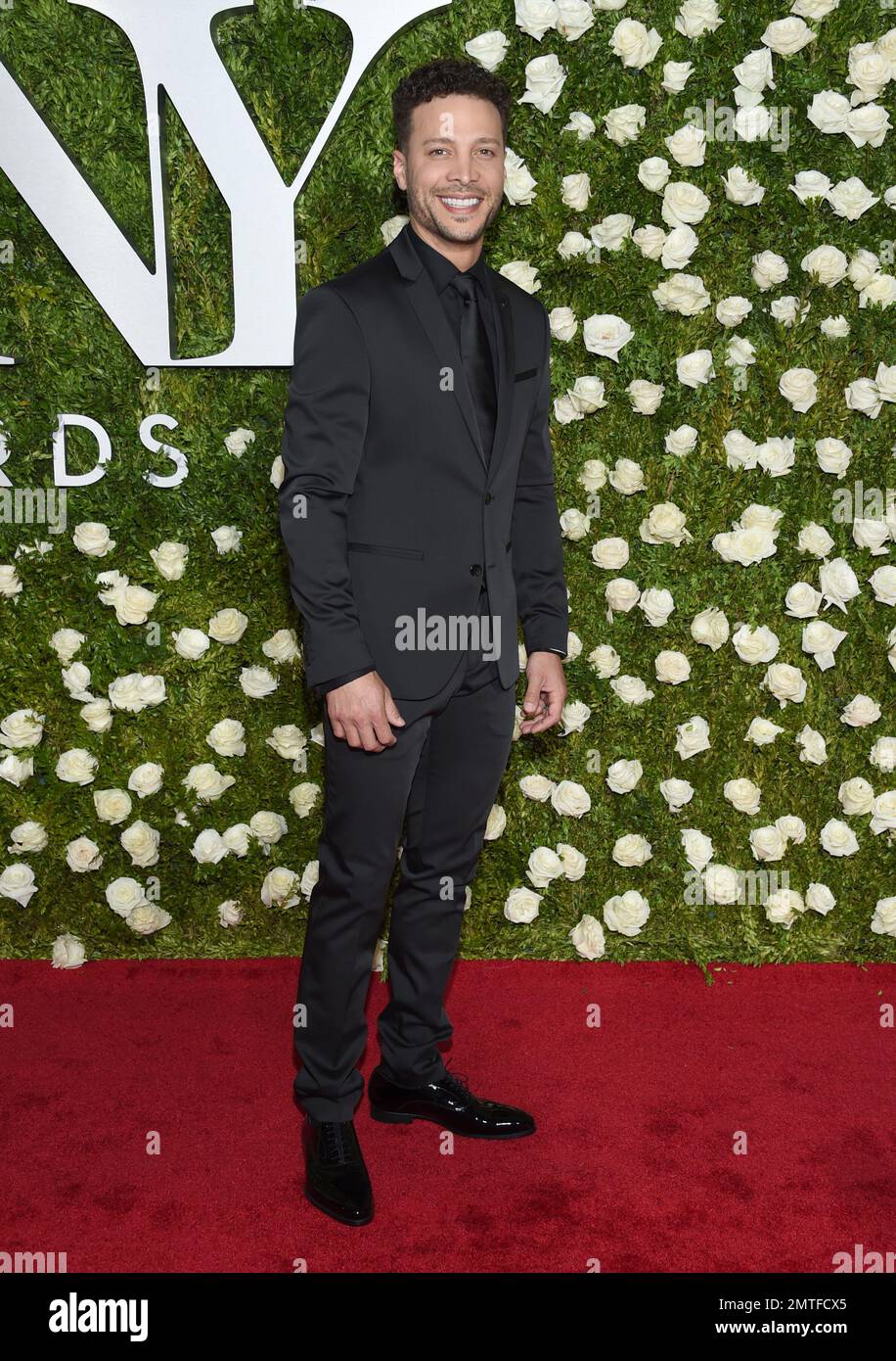 Justin Guarini arrives at the 71st annual Tony Awards at Radio City ...