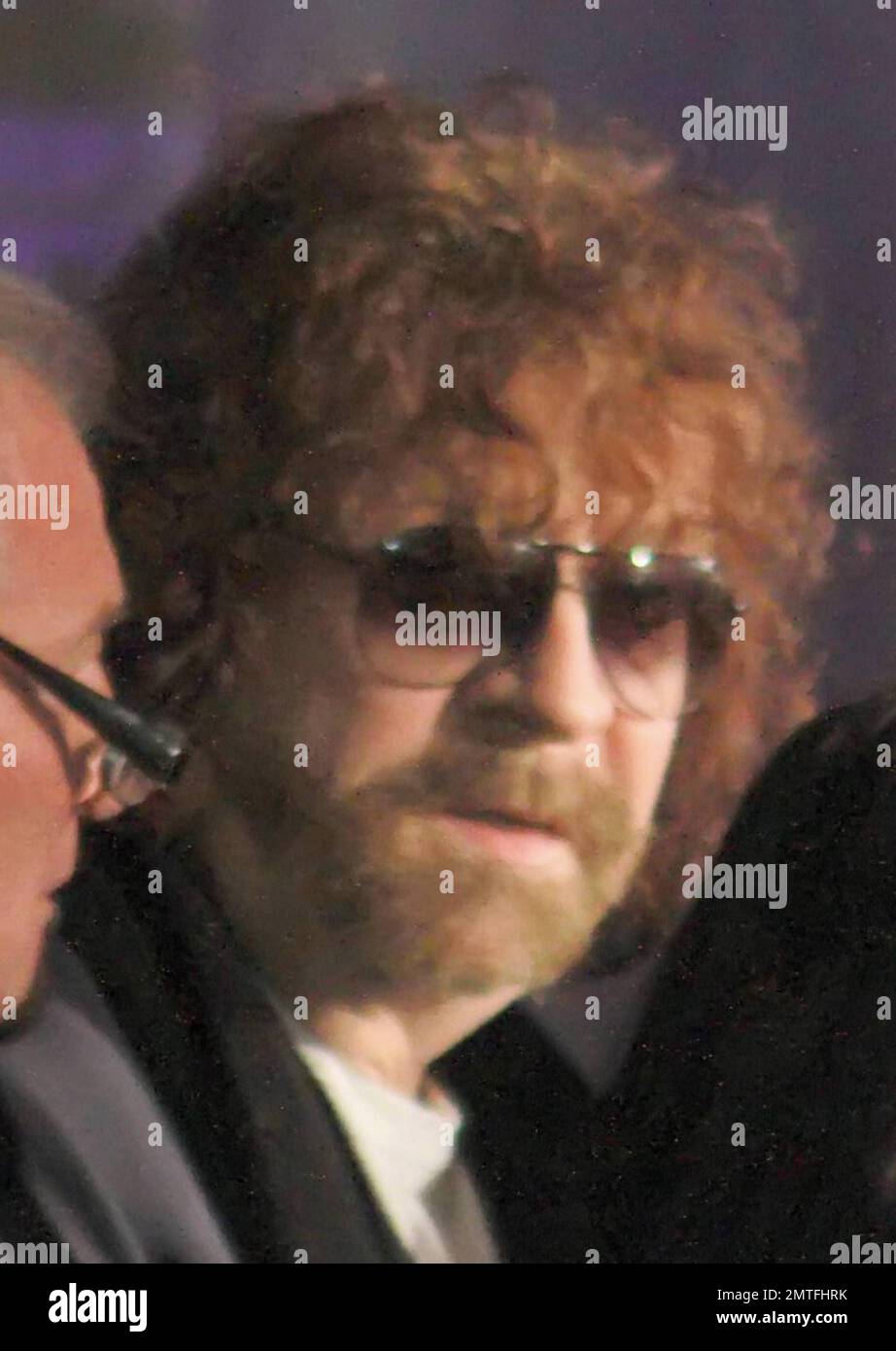 Jeff lynne and the beatles hi-res stock photography and images - Alamy