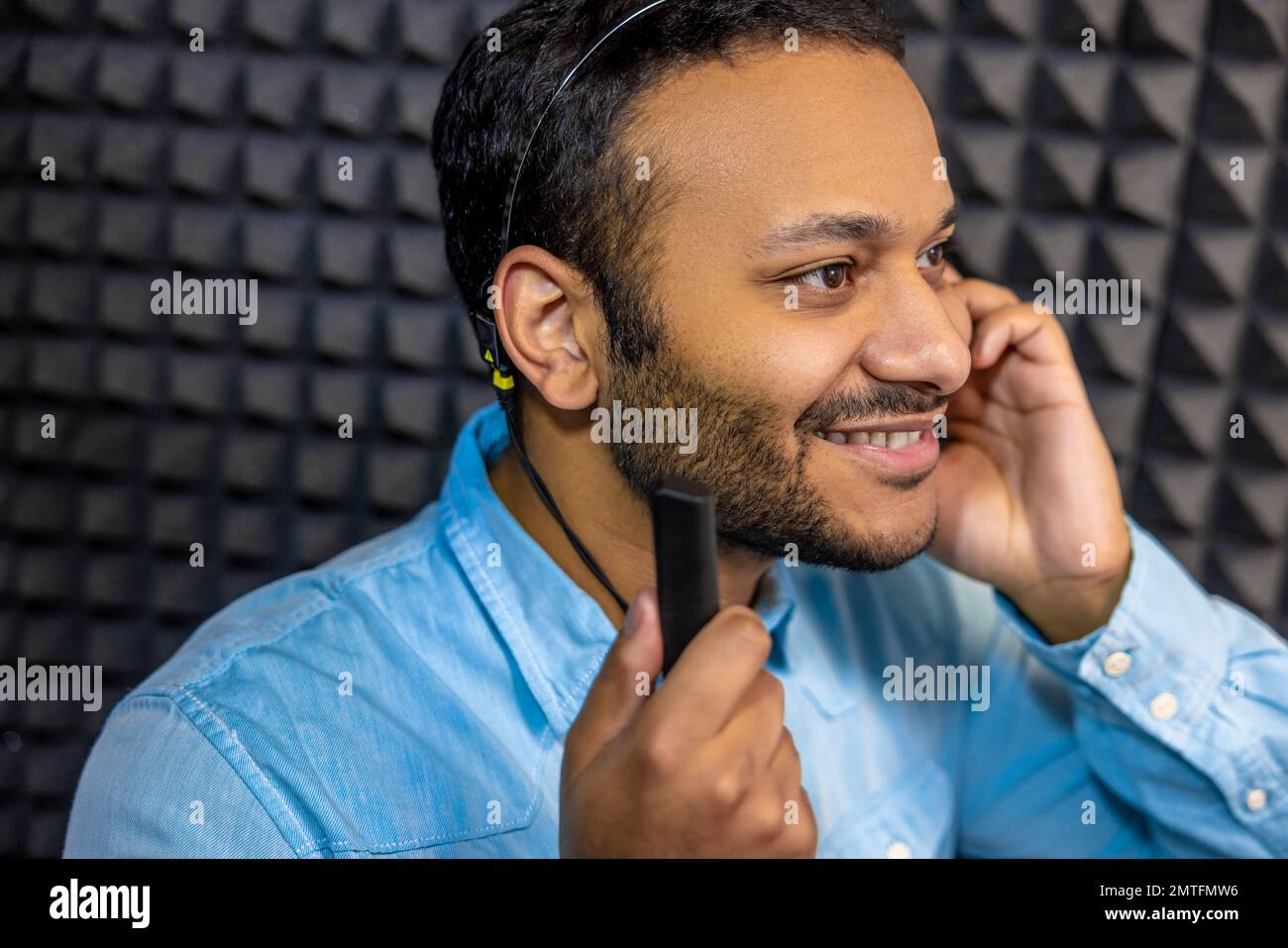 Hearing woman funnel hi-res stock photography and images - Alamy