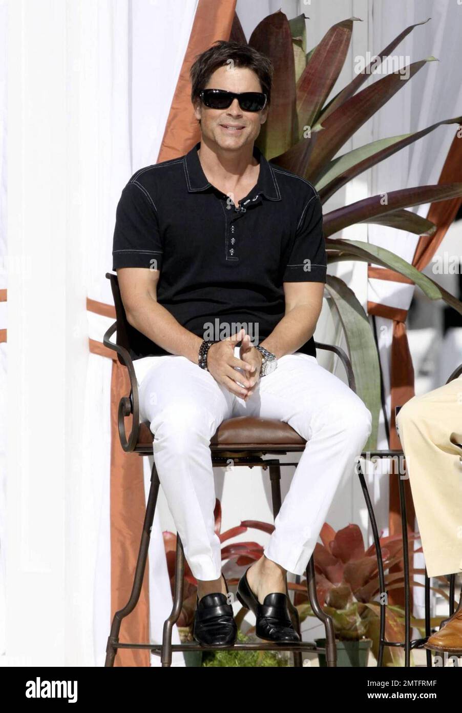 "Brothers & Sisters" star Rob Lowe appears live on "Live with Regis and ...