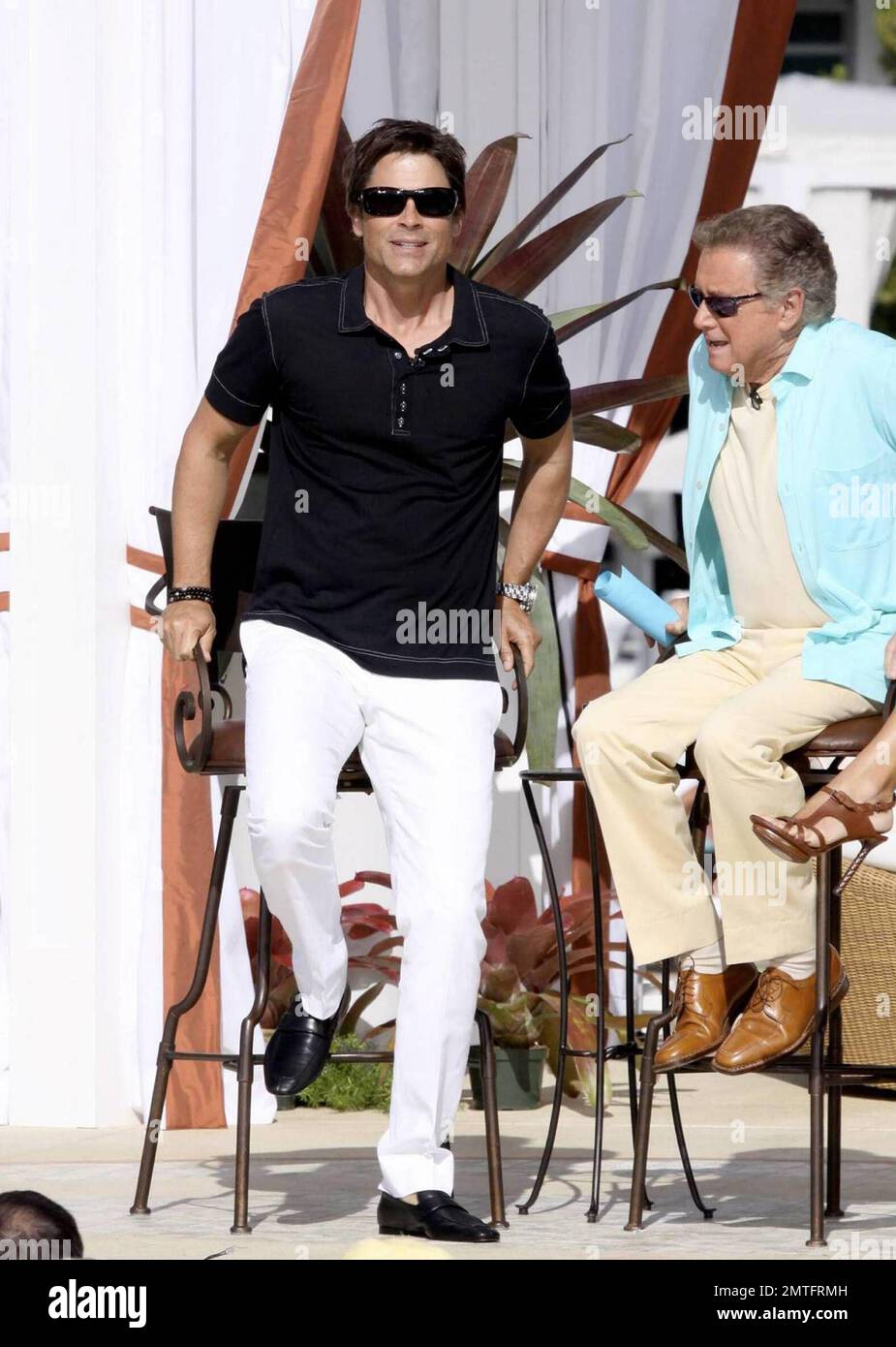 "Brothers & Sisters" star Rob Lowe appears live on "Live with Regis and ...