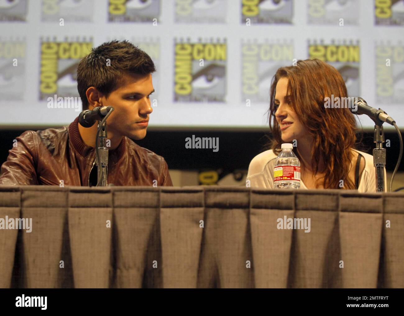 Nikki Reed And Taylor Lautner
