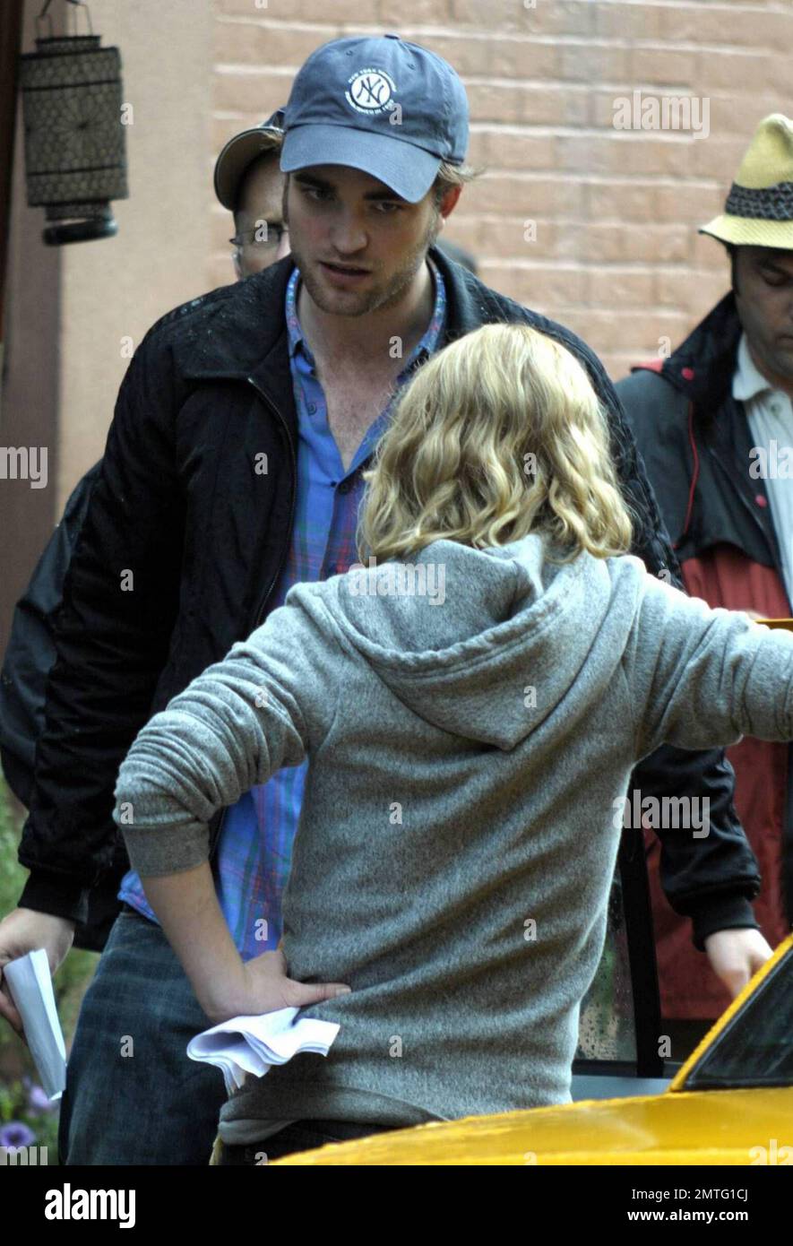 "Twilight Saga: New Moon" star Robert Pattinson films scenes on the set of his new project ...