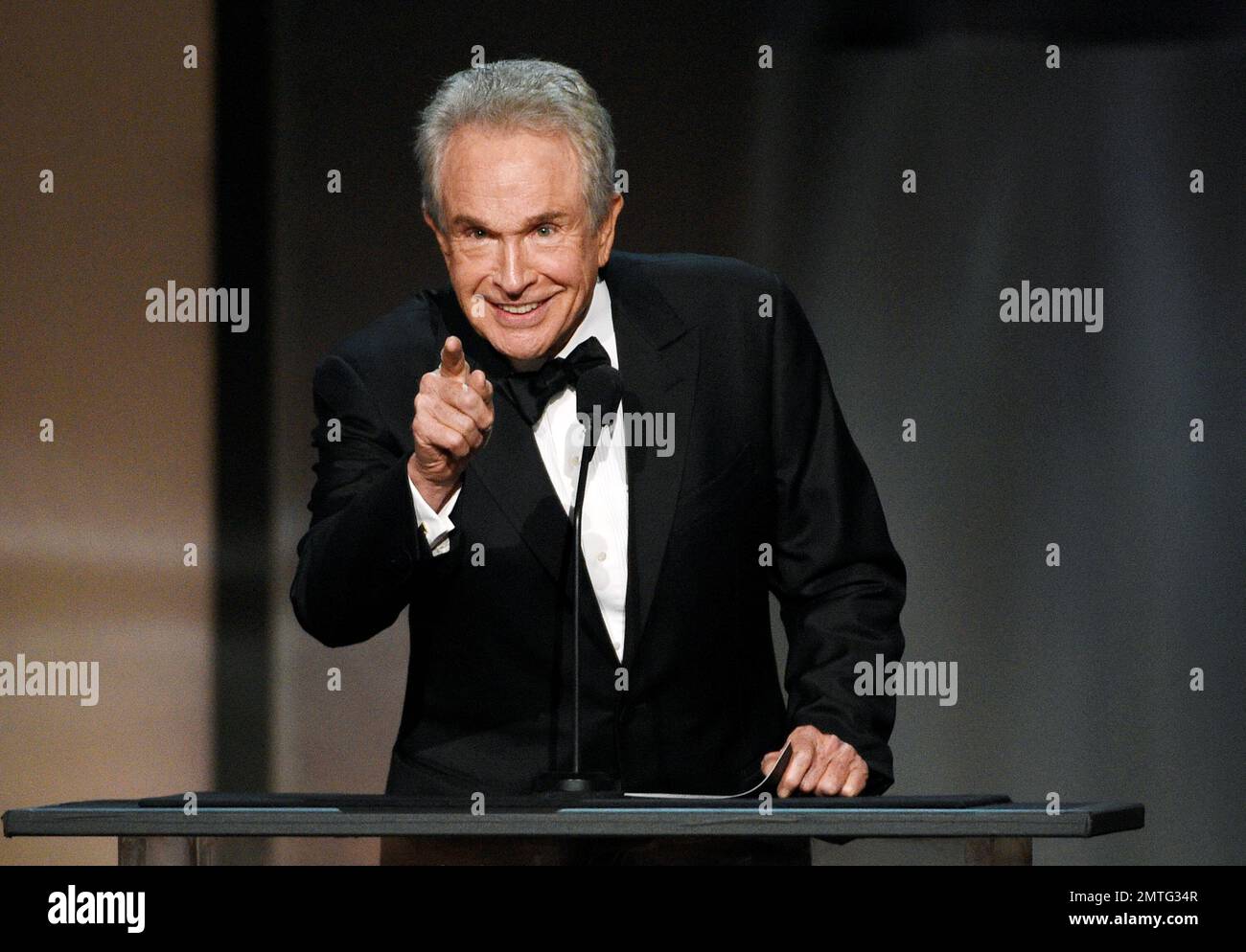 Actor/filmmaker Warren Beatty points to actress Diane Keaton in the ...