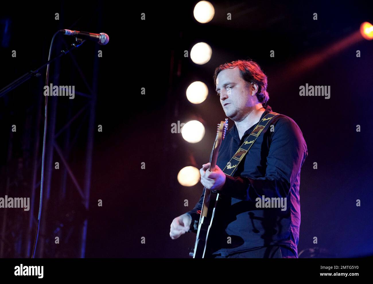 Starsailor perform onstage at the Isle of Wight music festival ...