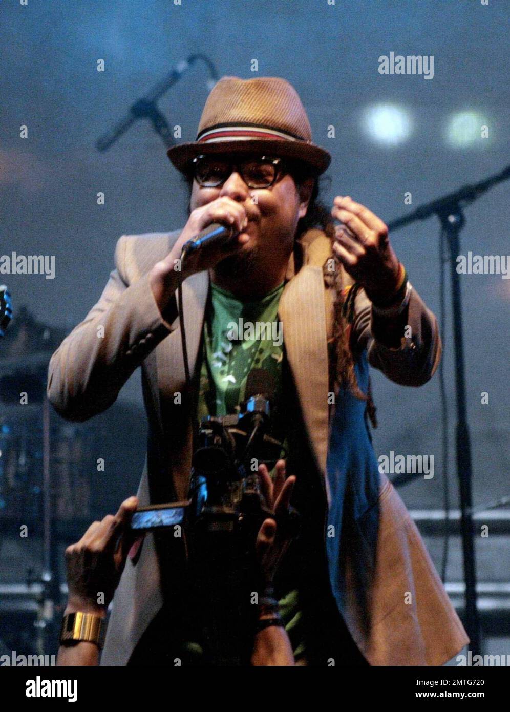 Locos por Juana performs live at the Miami Rock en Espanol Festival ...
