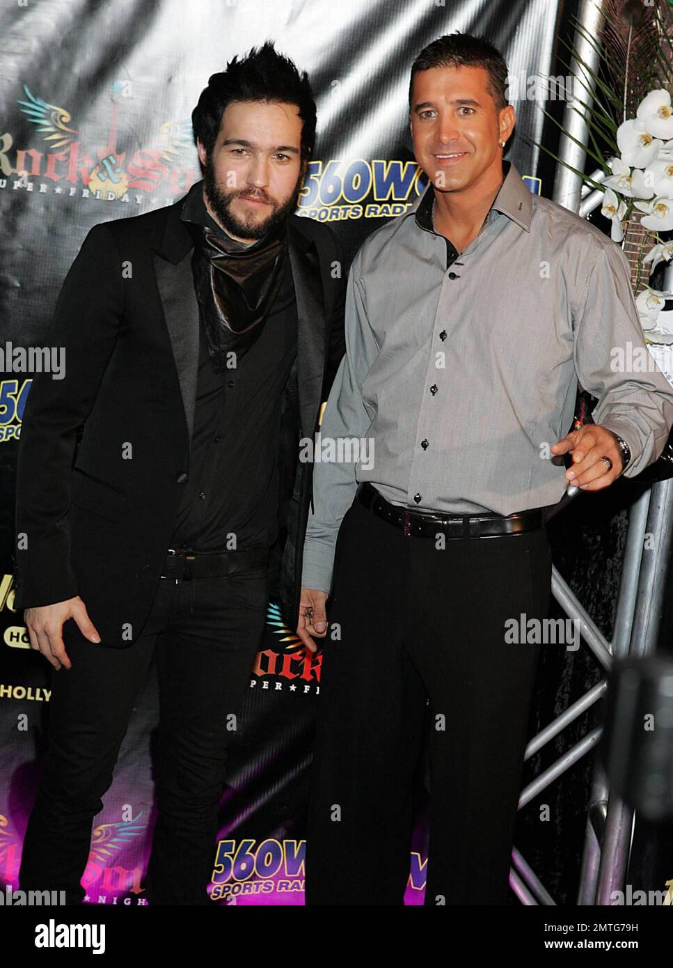 Pete Wentz (L) and Scott Stapp appear on the red carpet prior to the ...