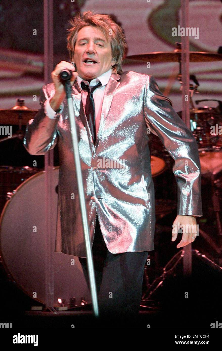 Rod Stewart performs in concert at Seminole Hard Rock Hotel & Casino ...