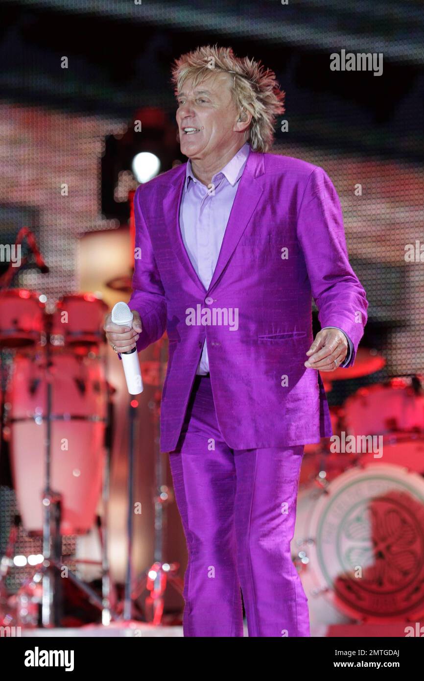 Concertblonde hi-res stock photography and images - Alamy