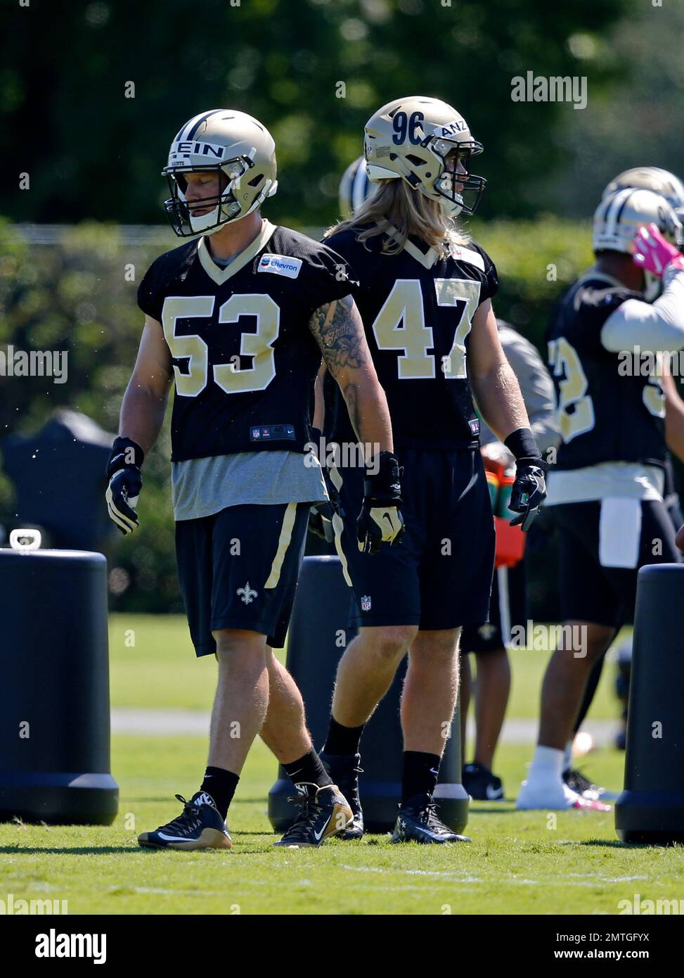 New Orleans Saints linebacker A.J. Klein (53) and Alex Anzalone (47) go ...