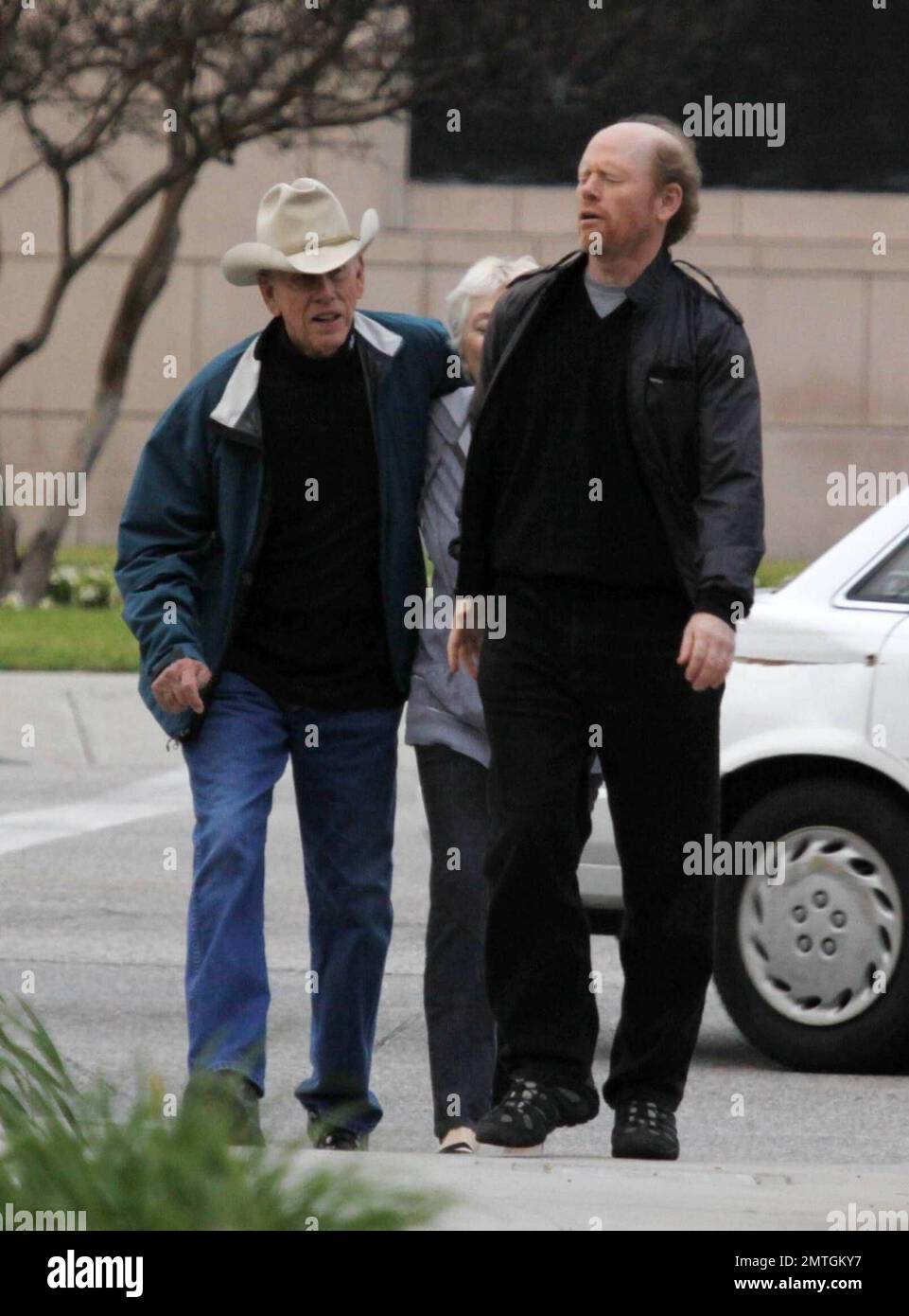 Exclusive!! Ron Howard takes a walk in Burbank with equally balding ...