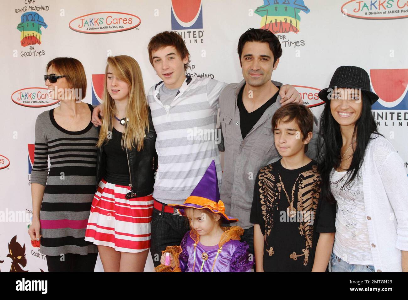 Gilles marini wife carole marini hi-res stock photography and images ...