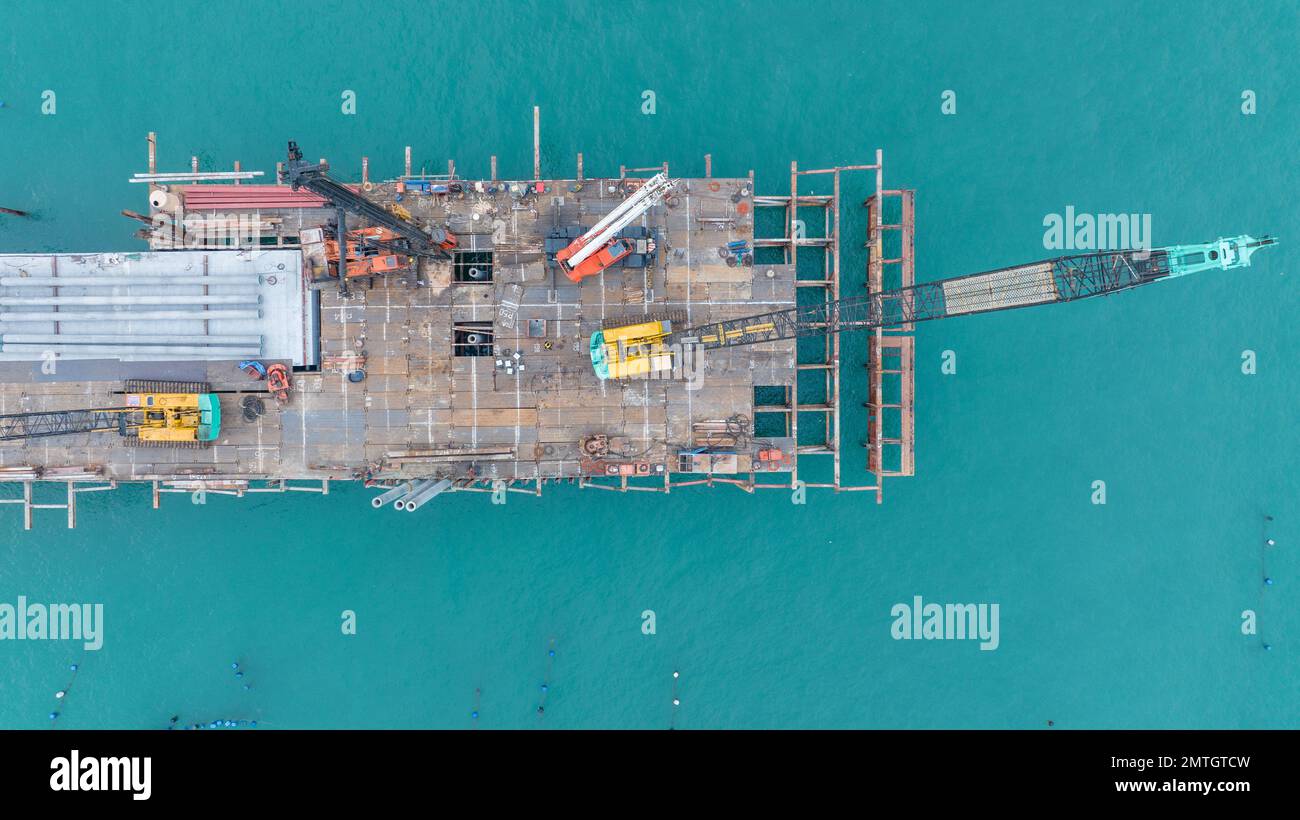 Building Construction Bridge, completion of the bridge for Shipping to ...