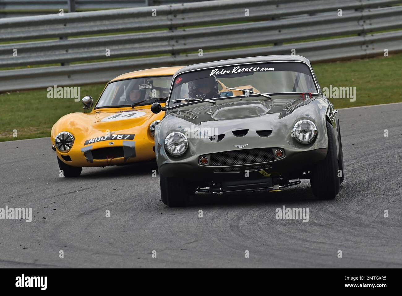 Chris Blewett, Ginetta G12, with the same specification of the period ...