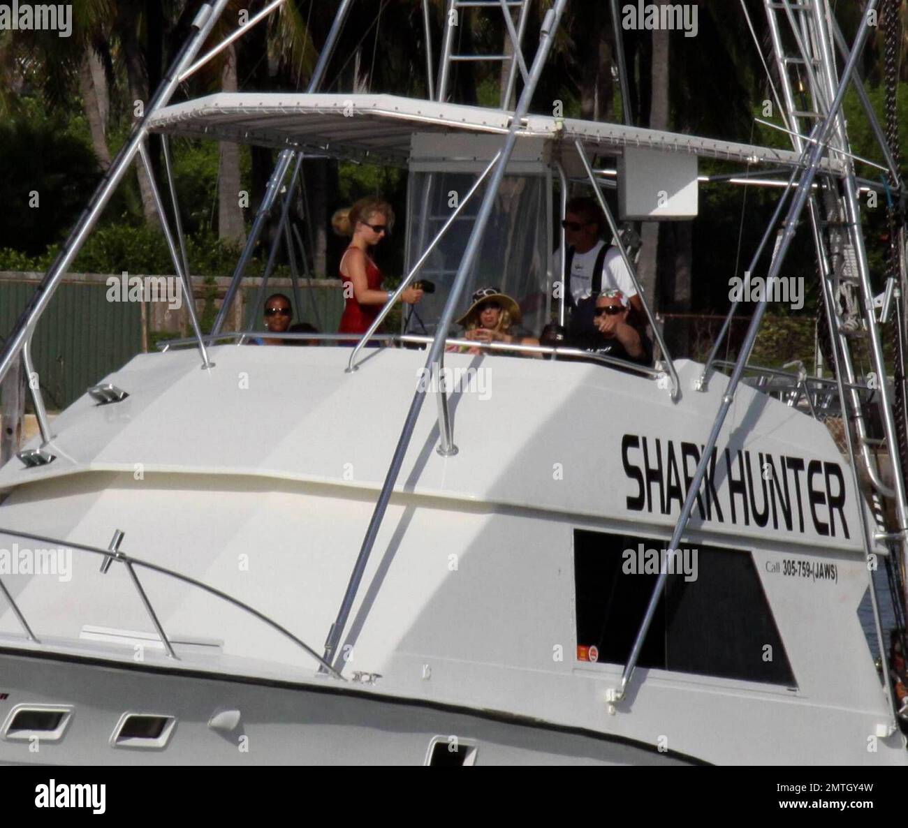 EXCLUSIVE!! Rosie O'Donnell spends a day with the family fishing on a ...