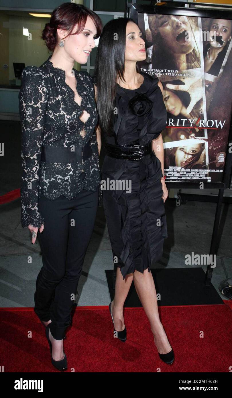 Rumer Willis and Mom Demi Moore pose together on the red carpet at the ...