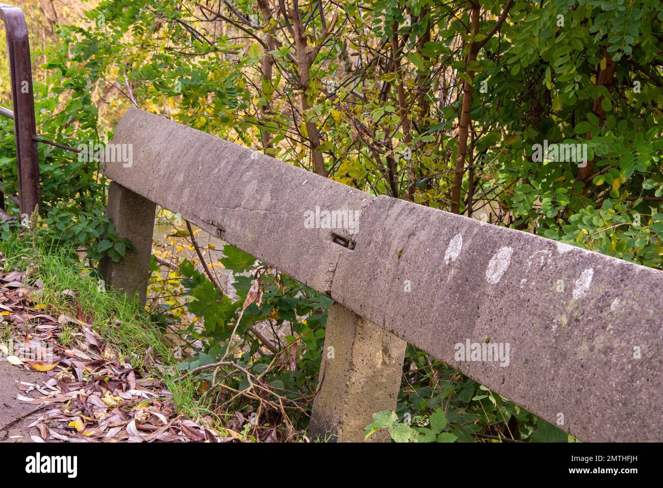 Concrete railing hi-res stock photography and images - Alamy