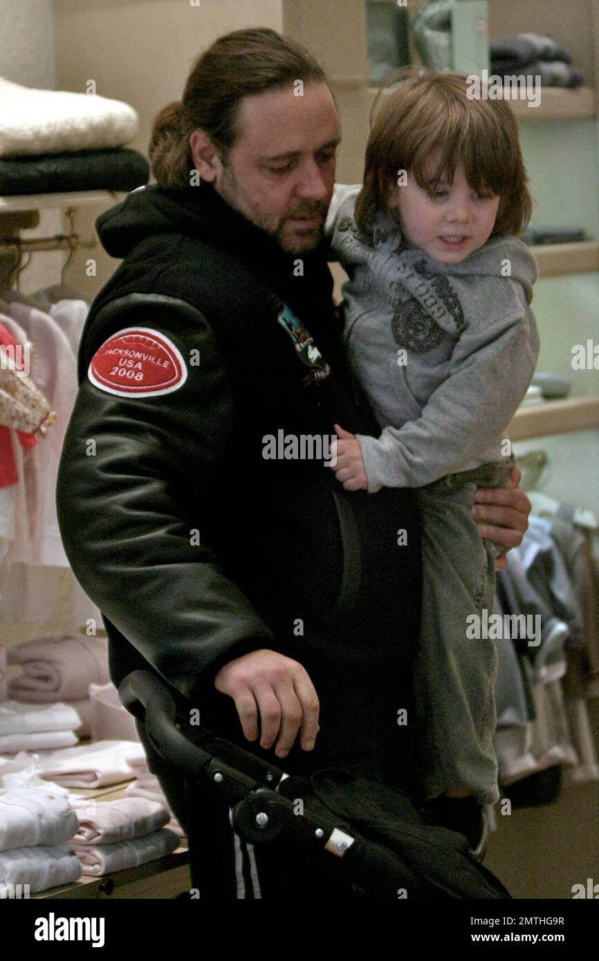 Russell Crowe shows he is a hands-on dad during a shopping spree in LA ...