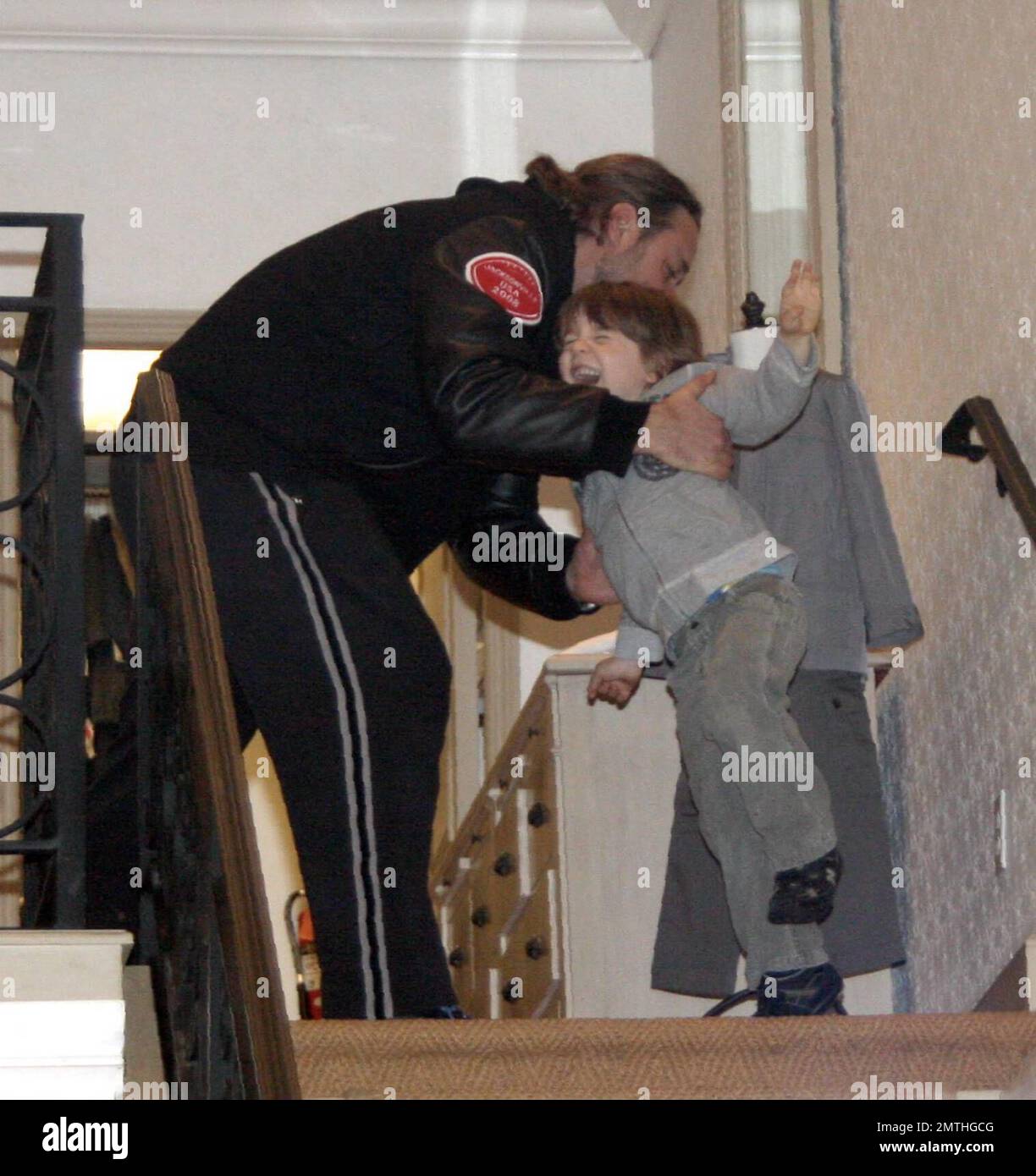 Russell Crowe shows he is a hands-on dad during a shopping spree in LA ...