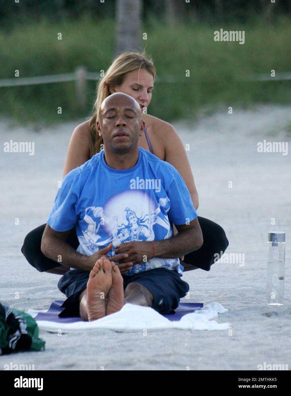 Hip Hop Mogul Russell Simmons does yoga class on Miami Beach with his ...
