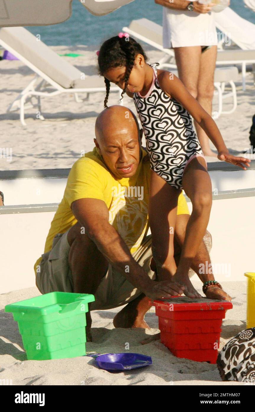 Hip Hop Mogul Russell Simmons takes daughters Ming Lee and Aoki Lee ...