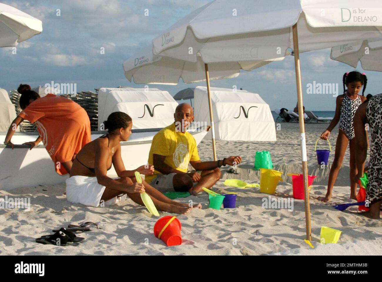 Hip Hop Mogul Russell Simmons takes daughters Ming Lee and Aoki Lee ...