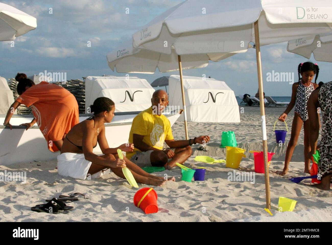 Hip Hop Mogul Russell Simmons takes daughters Ming Lee and Aoki Lee ...