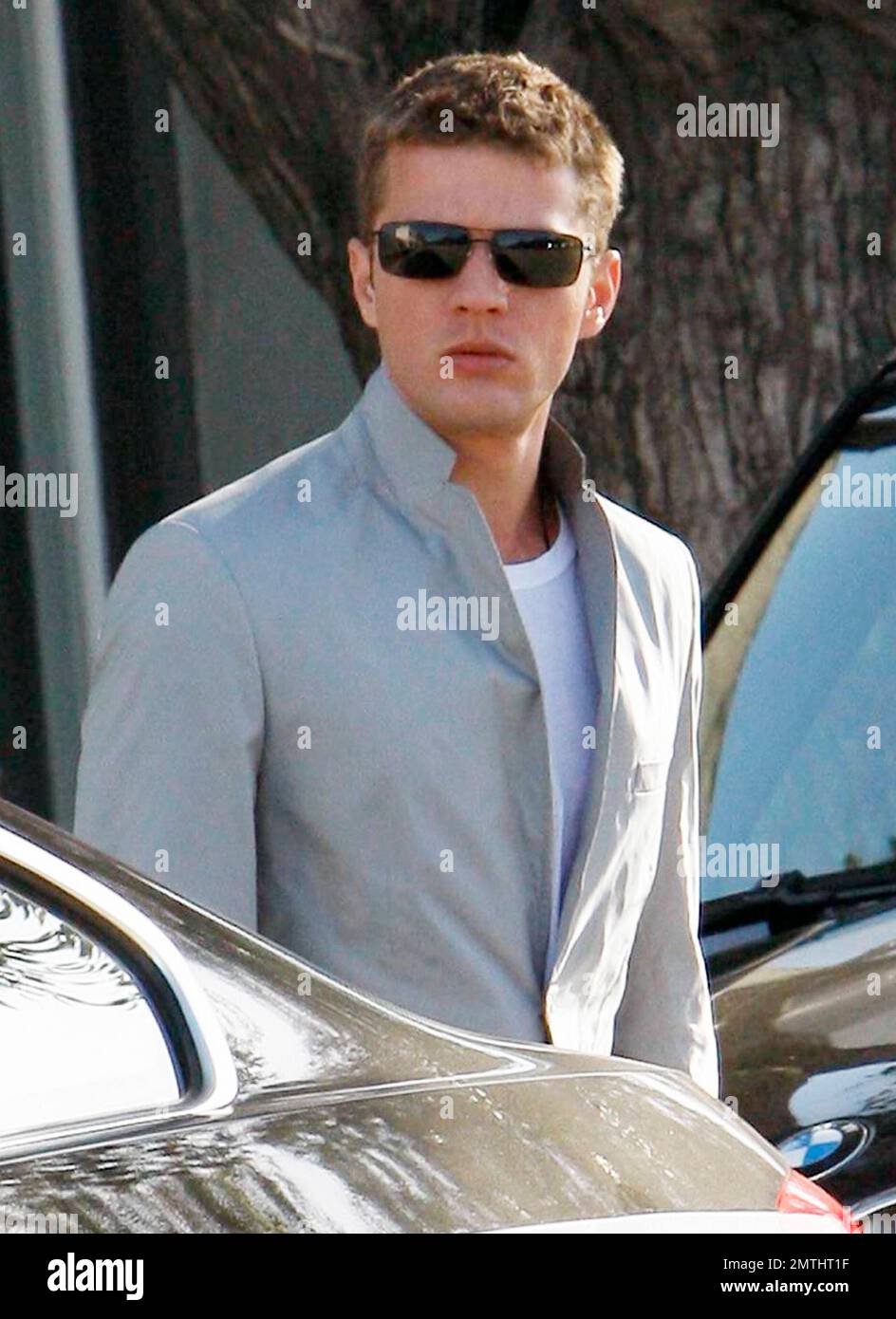Ryan Phillippe leaves Neil George Salon in Beverly Hills looking cool ...