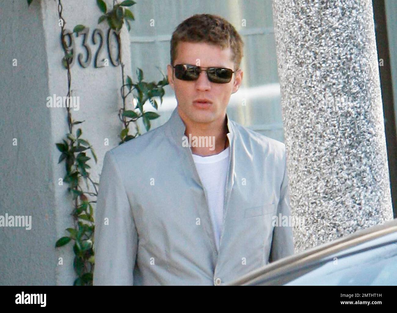 Ryan Phillippe leaves Neil George Salon in Beverly Hills looking cool ...