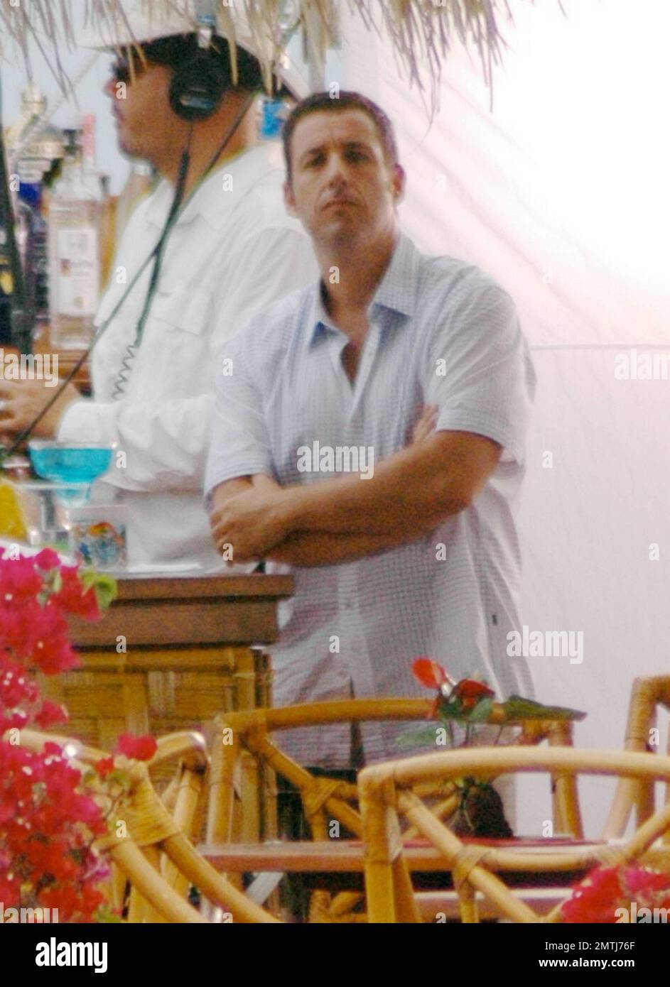 Adam Sandler films an intimate scene with Jennifer Aniston on the set ...