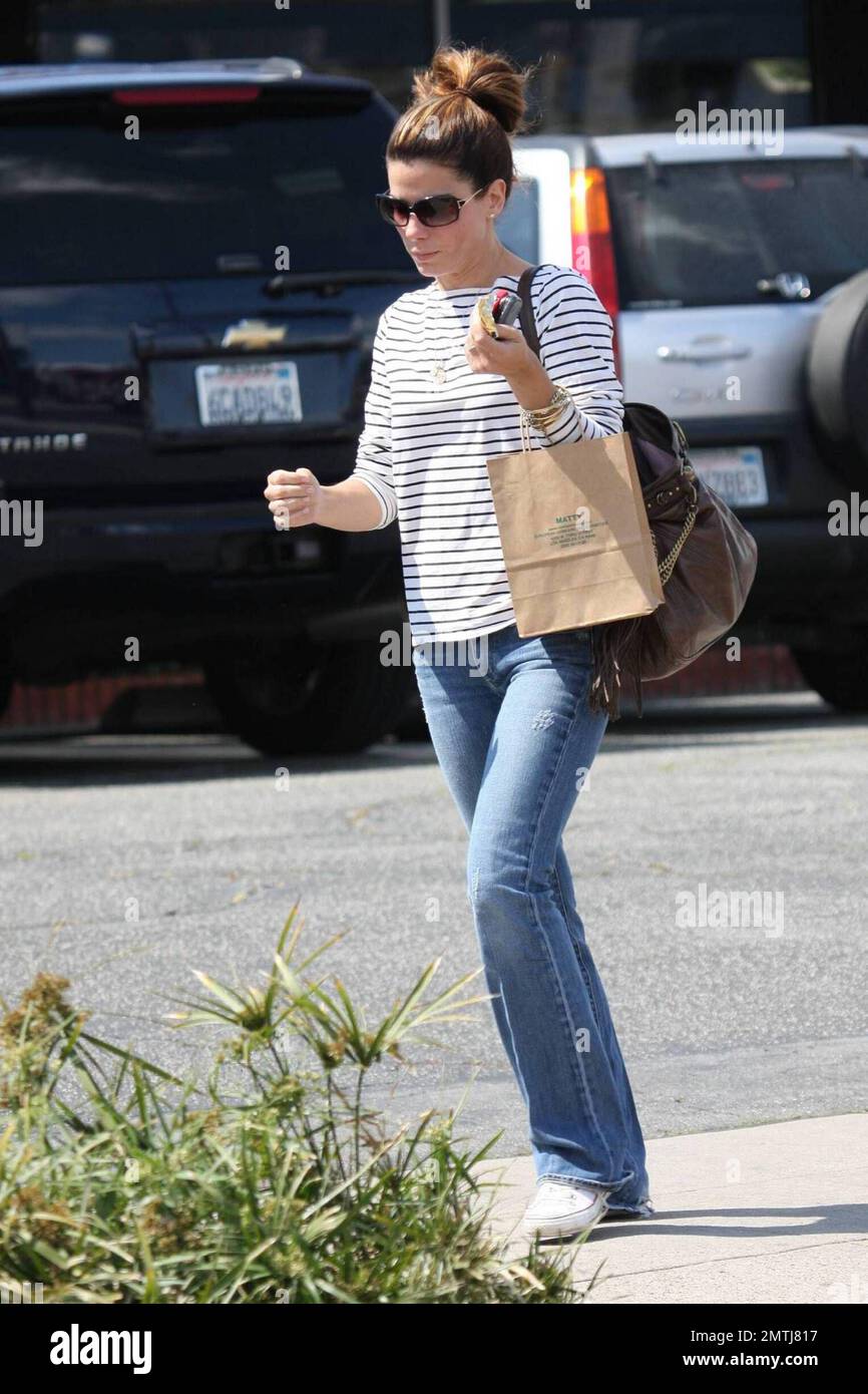 Exclusive!! Sandra Bullock aleaves Matty European Skin Care eating what ...