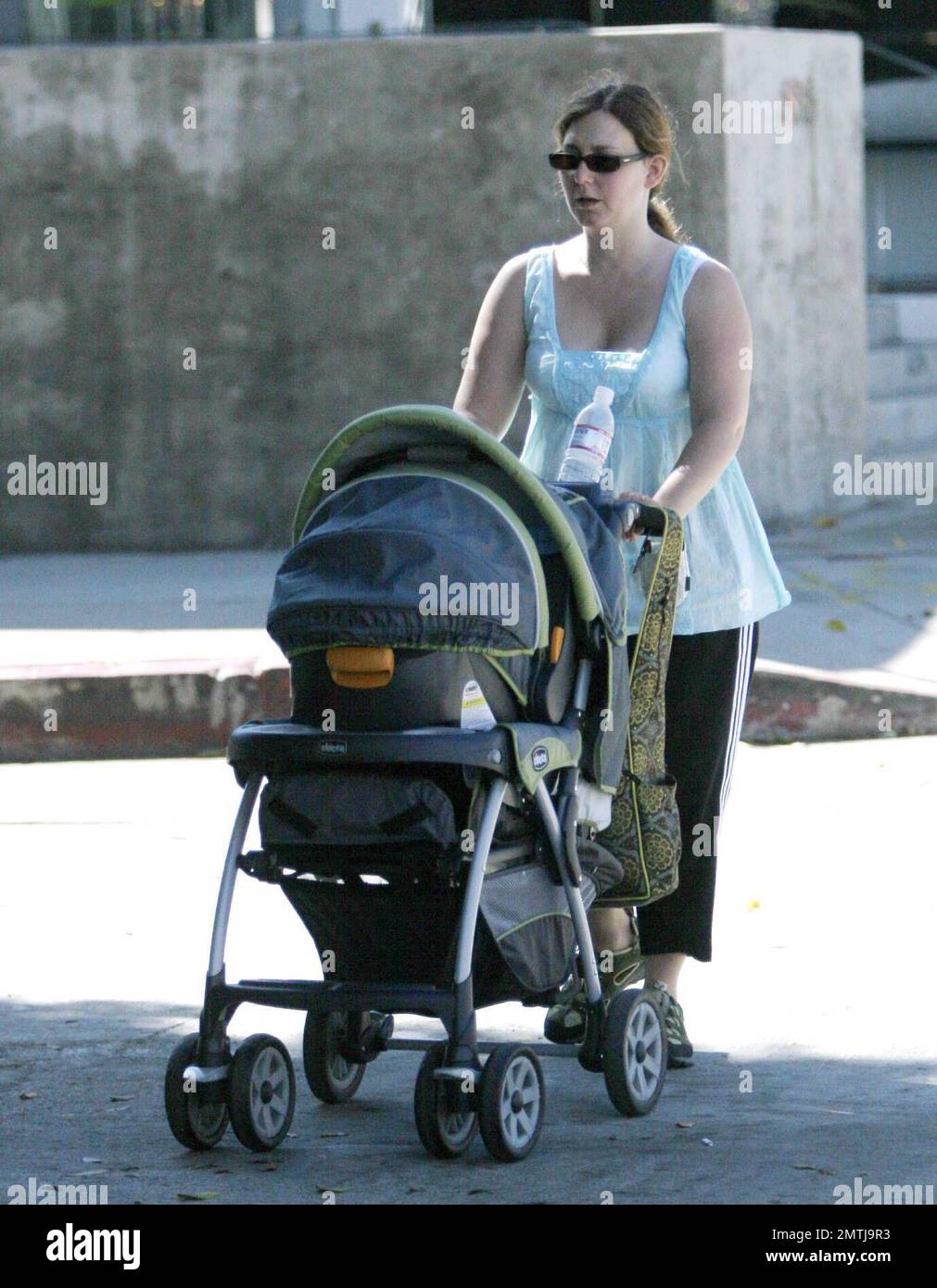 Exclusive!! Actress Sara Gilbert takes a stroll through Beverly Hills ...