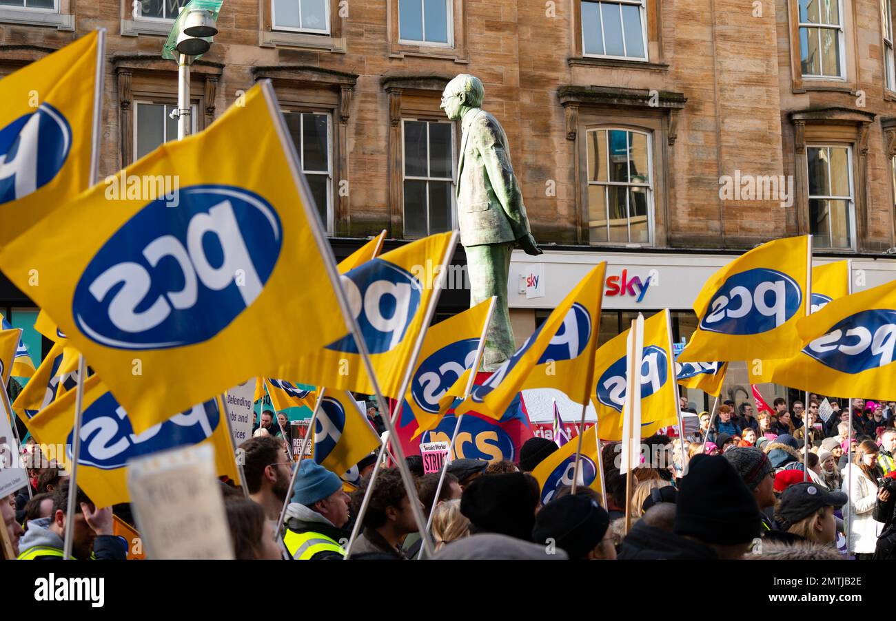 Glasgow, Scotland, UK. 1 February 2023. Large crowd of union members at ...