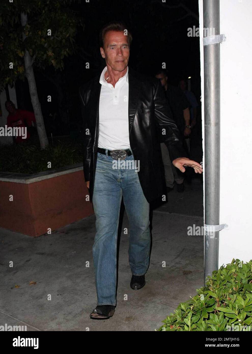 Arnold Schwarzenegger and wife Maria Shriver enjoy a couple's dinner at ...
