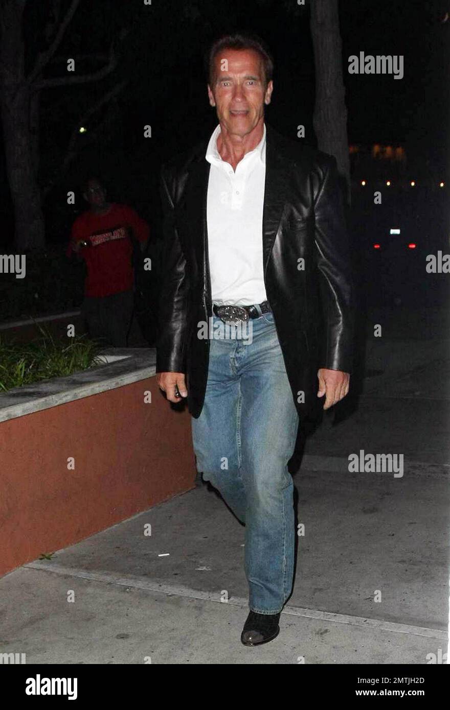 - Arnold Schwarzenegger and wife Maria Shriver enjoy a couple's dinner ...