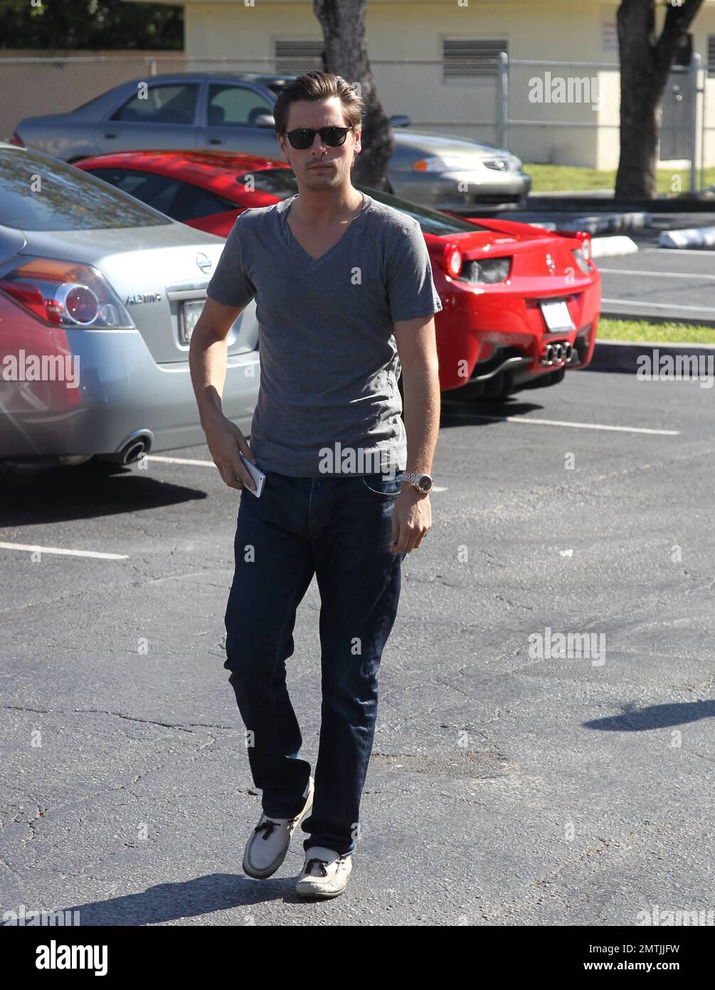 EXCLUSIVE!! Kourtney Kardashian's partner Scott Disick was spotted ...