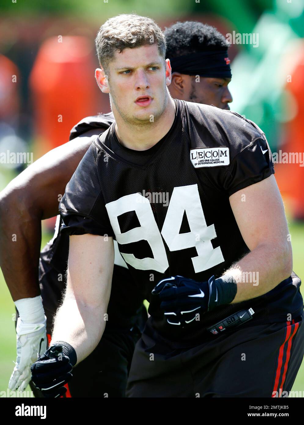 Cleveland Browns defensive end Carl Nassib goes through drills during ...