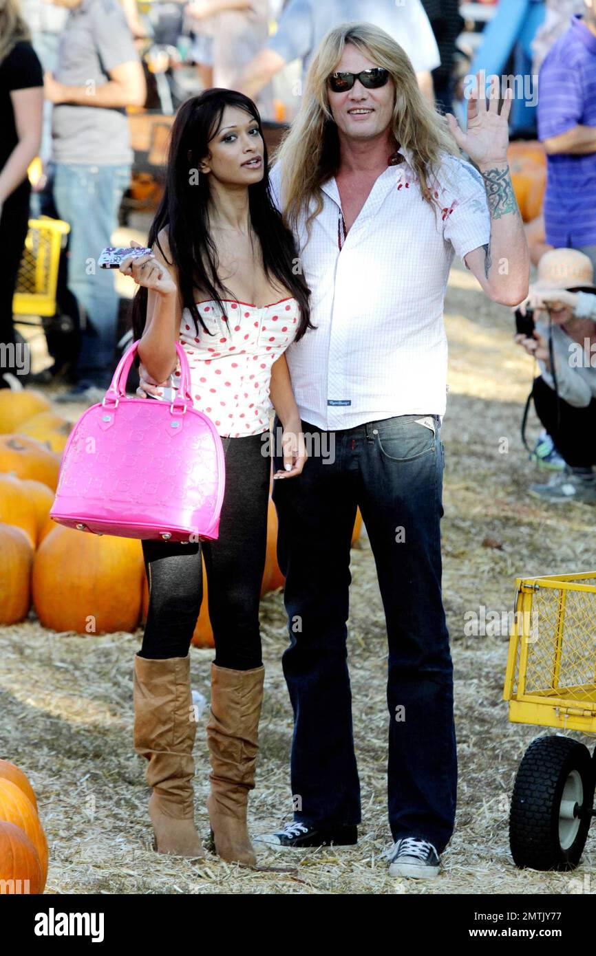 Minnie gupta and sebastian bach hi-res stock photography and images - Alamy