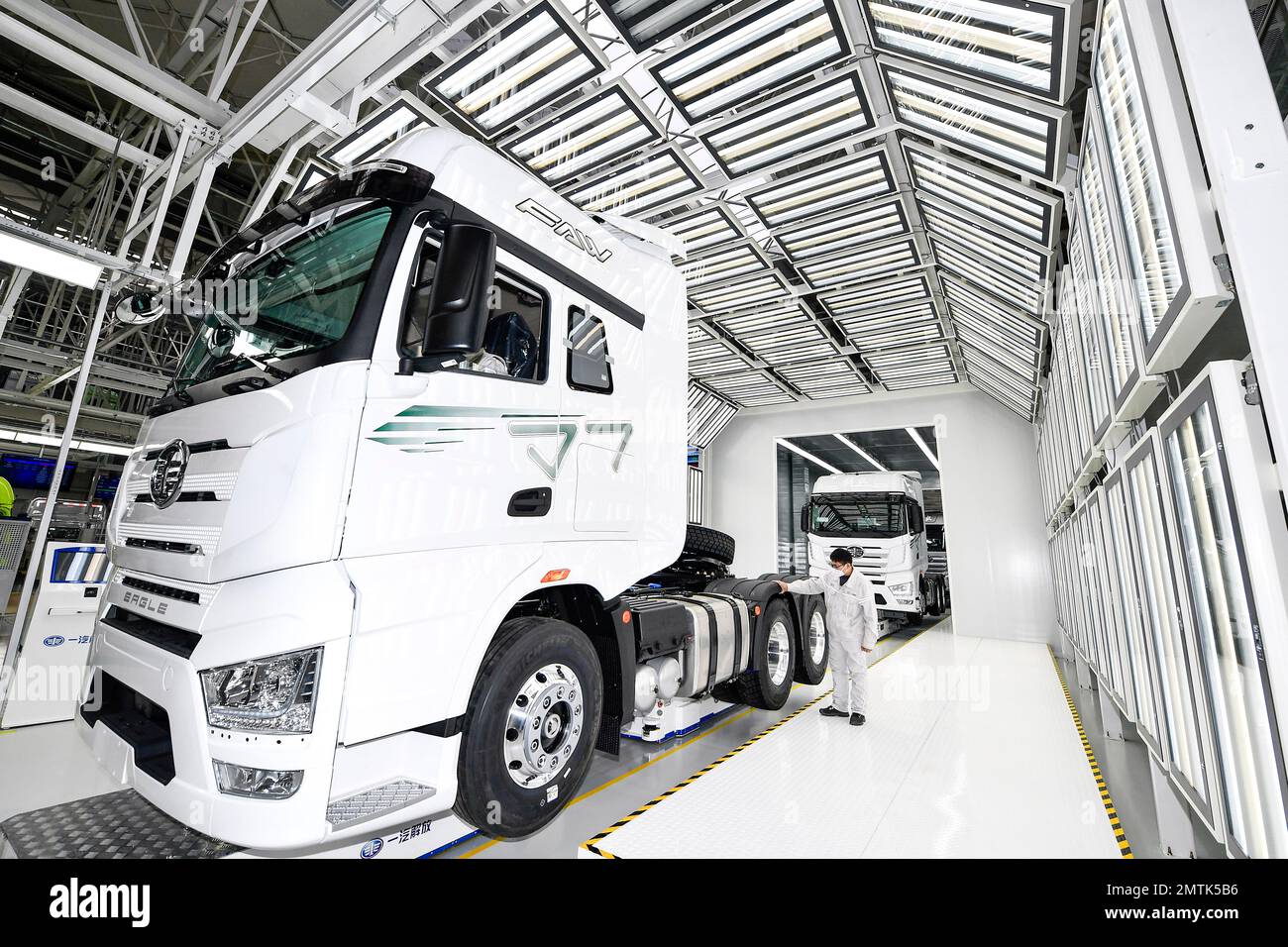 Faw trucks hi-res stock photography and images - Alamy