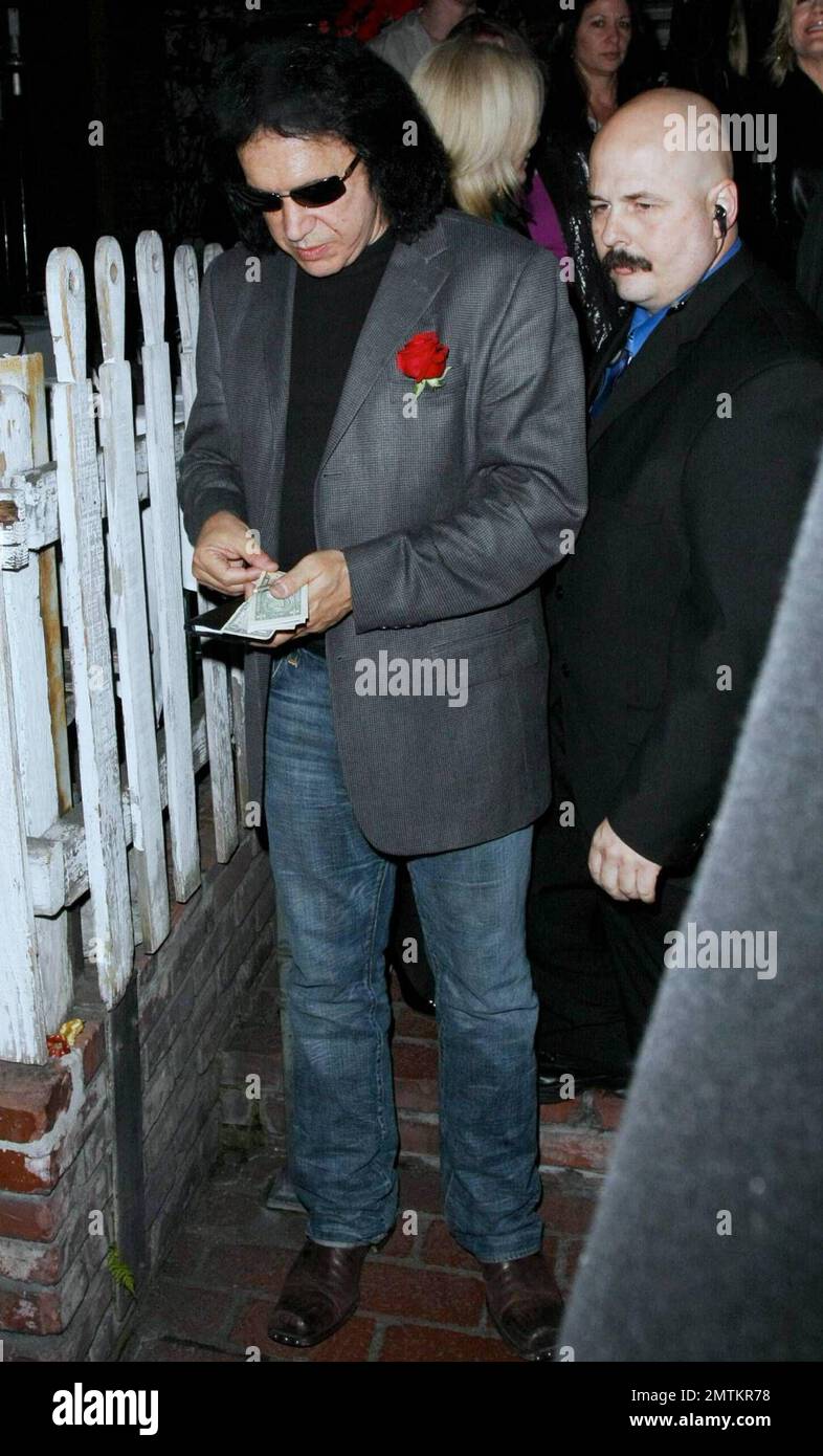 KISS rocker Gene Simmons, wife Shannon Tweed and daughter Sophie ...