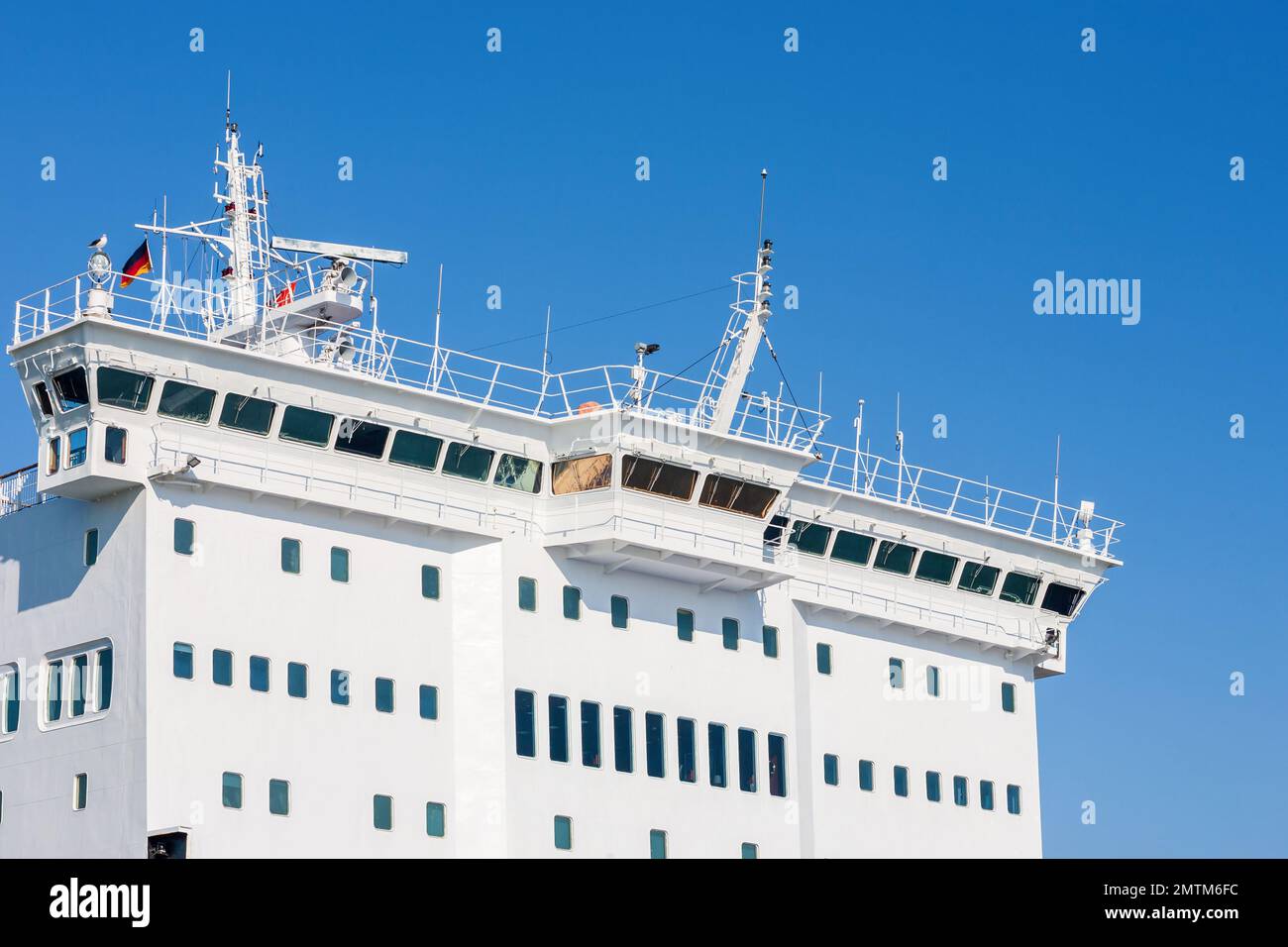 Ship bridge wing hi-res stock photography and images - Alamy